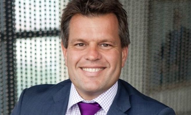 Leon van Riet lid RvB Delta Lloyd - InFinance